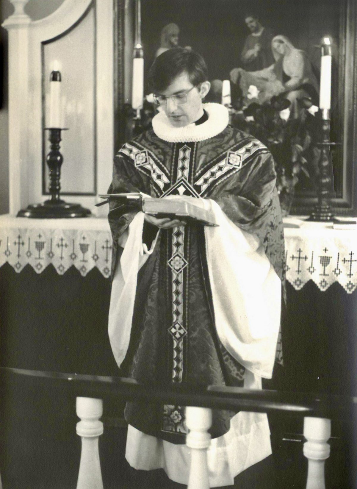 Sr. Karl Sigurbjörnsson er látinn – Landakirkja